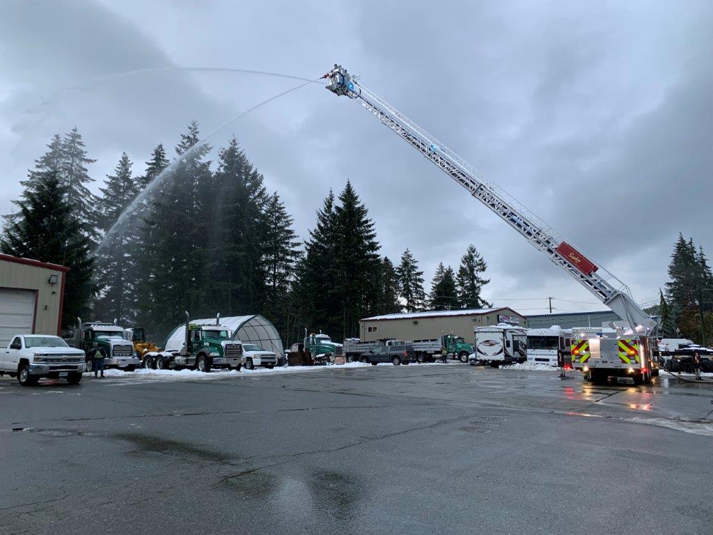 SPH 100 Aerial Platform-Ladysmith Fire Rescue - Fort Garry Fire Trucks